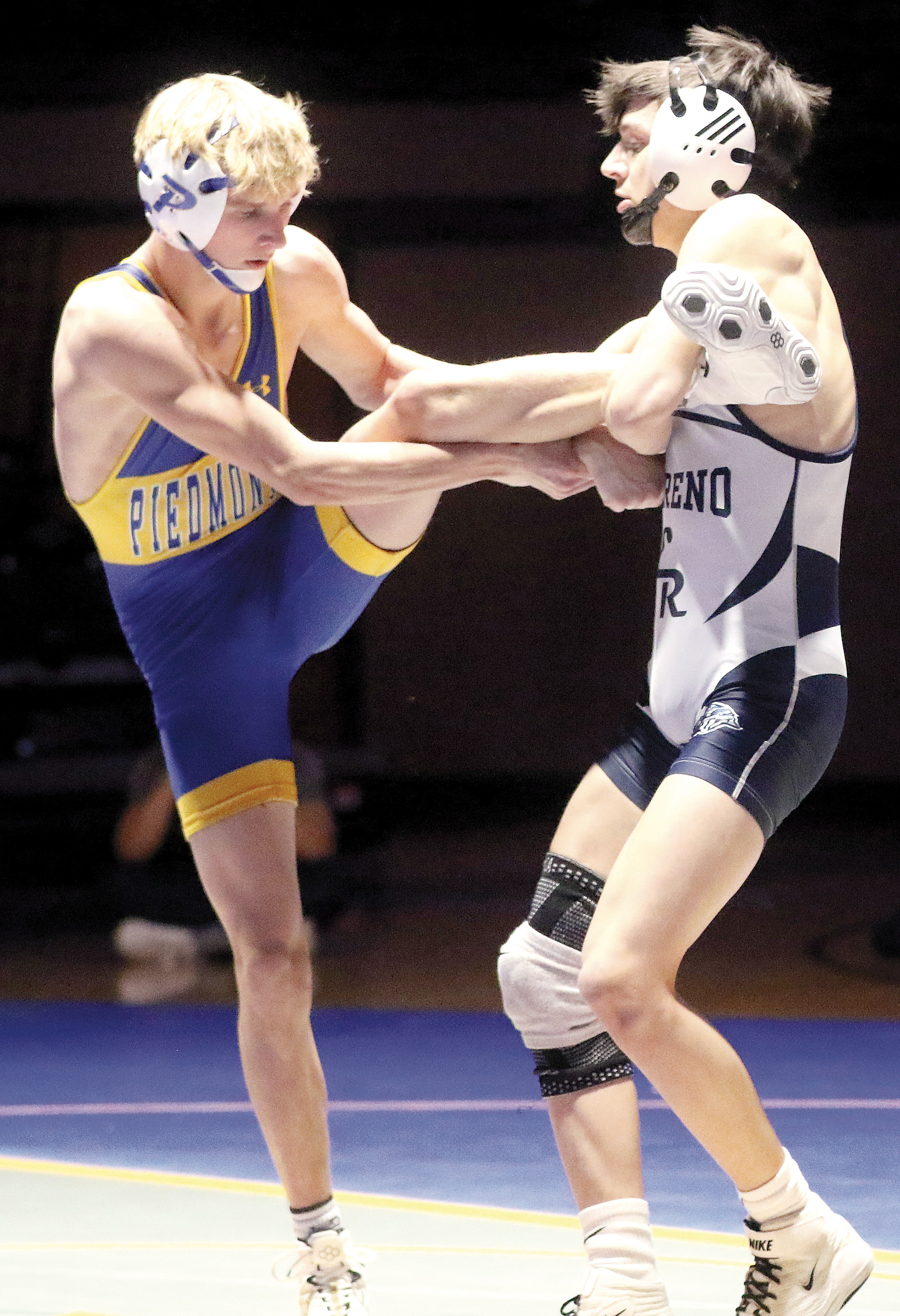 El Reno matmen drop first dual of season to Wildcats | El Reno Tribune
