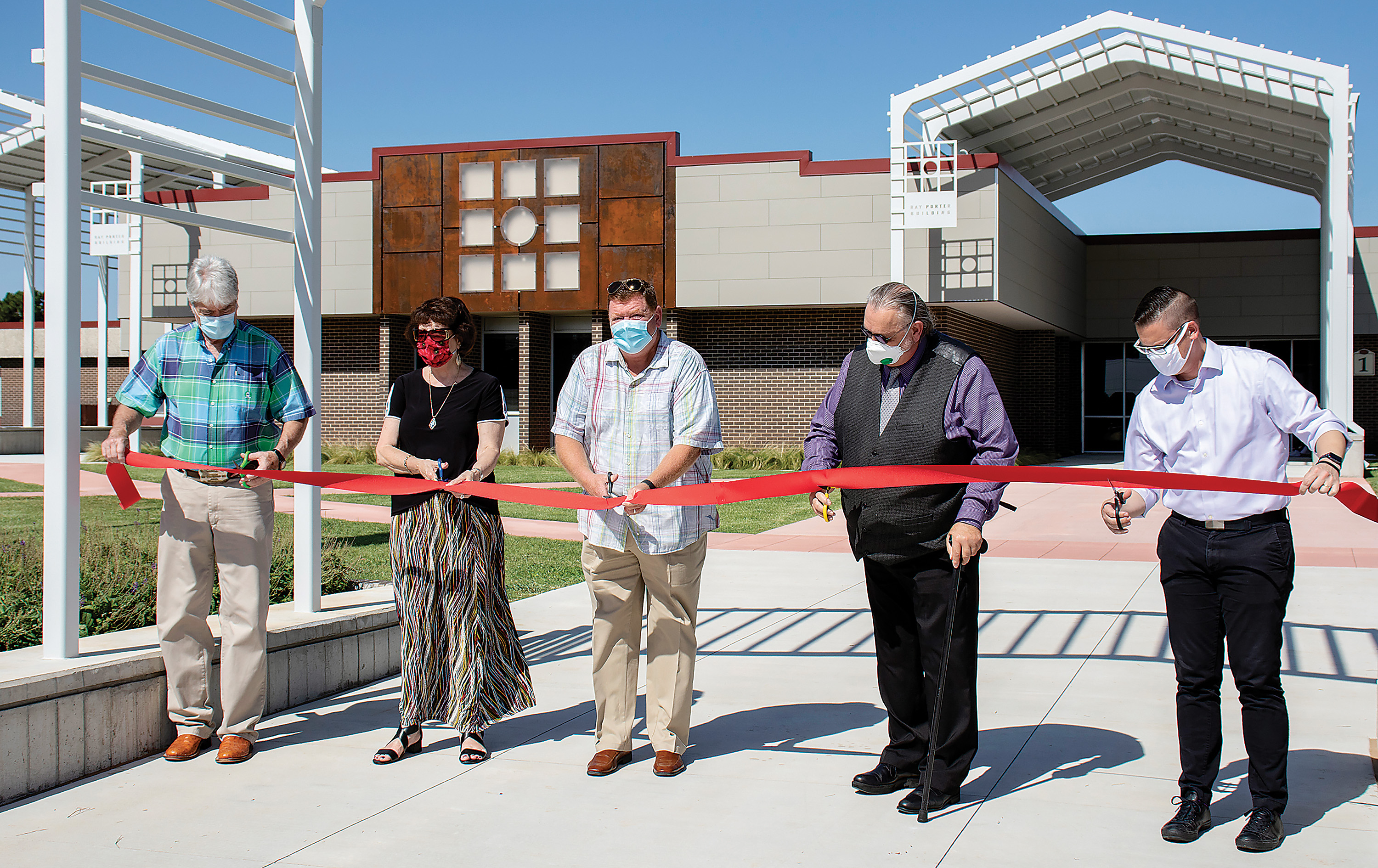 Redlands unveils modernized look to main building | El Reno Tribune