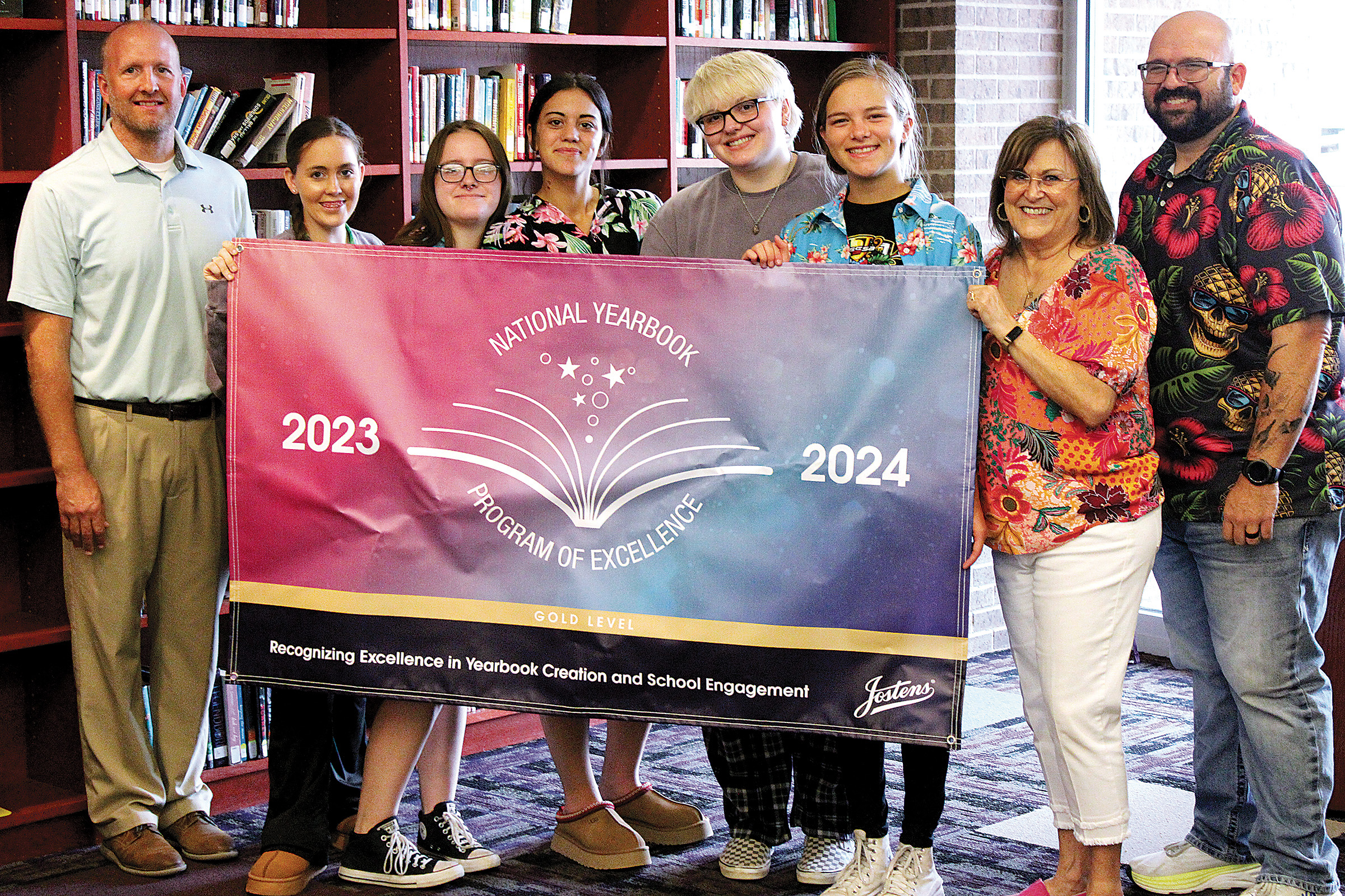OHS retains gold-level yearbook status again | El Reno Tribune